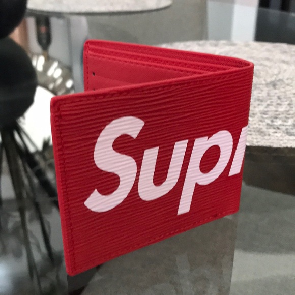 Accessories | Supreme Wallet | Poshmark